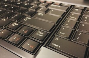 Micro Symbol Alt Code und Shortcut für Windows und Mac - Wie Tippt Man